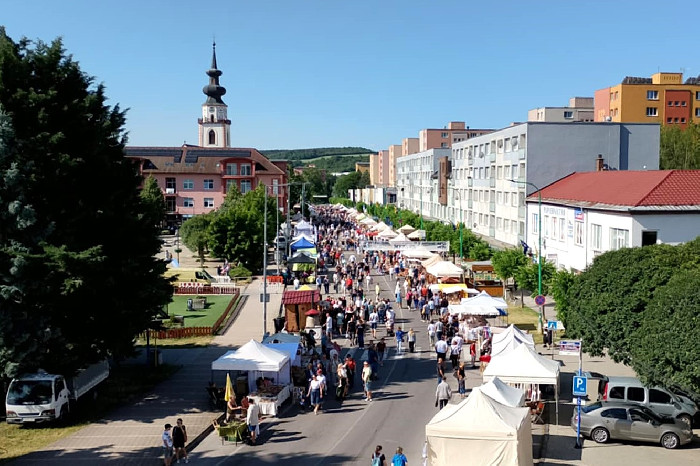 MFF MYJAVA 2025: Štvrtý festivalový deň začína Jarmekom pot mijafskú vežu :: Mffmyjava